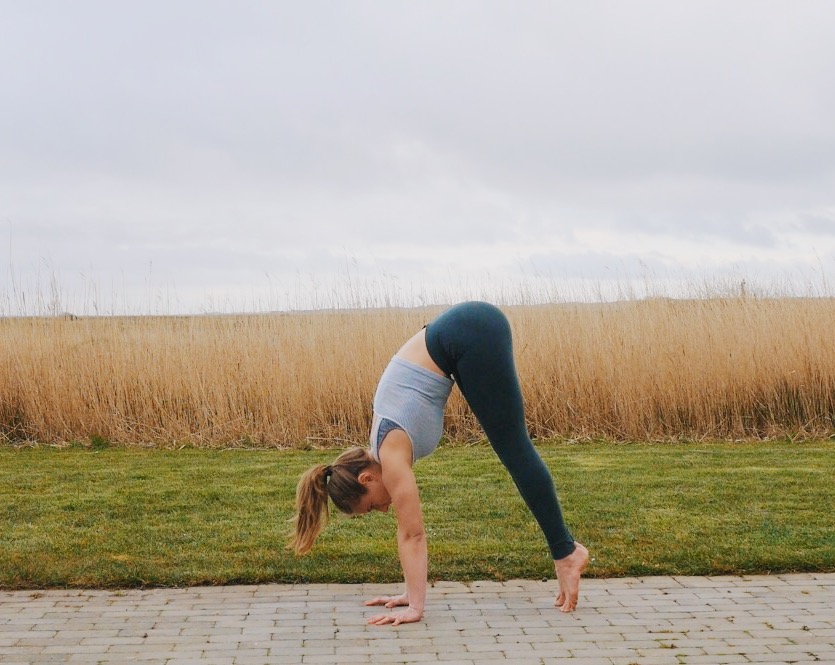 Create Balance In A Freestanding Handstand | COMPLETE HANDSTAND GUIDE ...