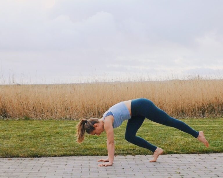 Create Balance In A Freestanding Handstand | COMPLETE HANDSTAND GUIDE ...