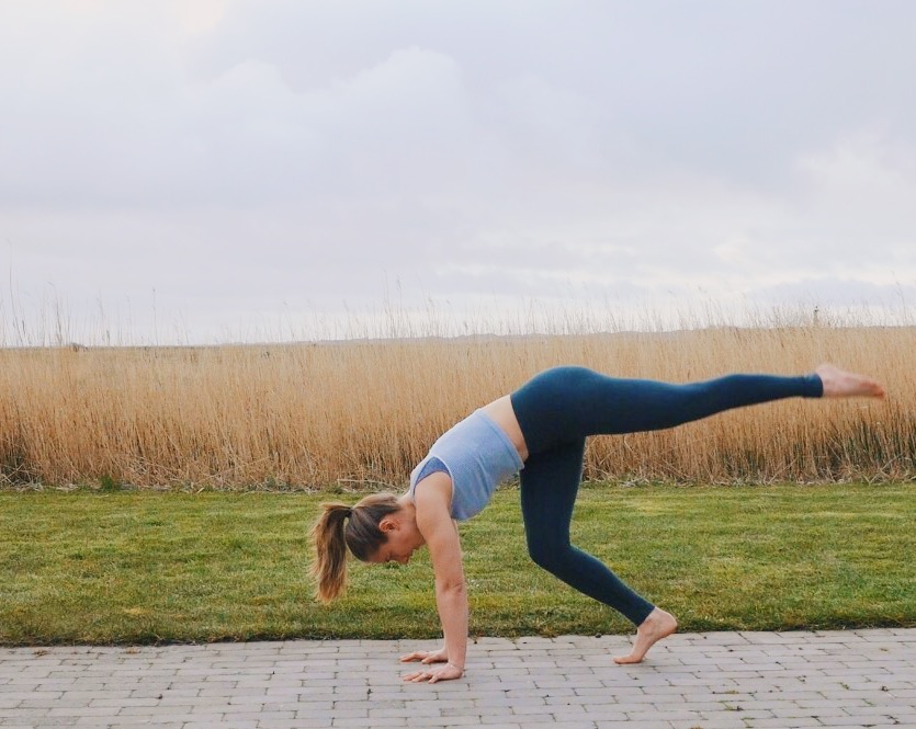 Create Balance In A Freestanding Handstand | COMPLETE HANDSTAND GUIDE ...