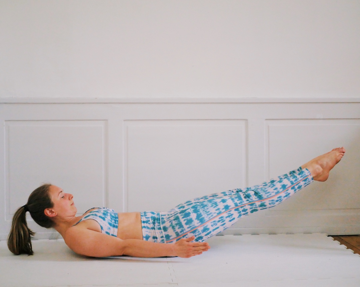 How To Assess If You're Ready To Practice Handstands Yet - Camilla Mia